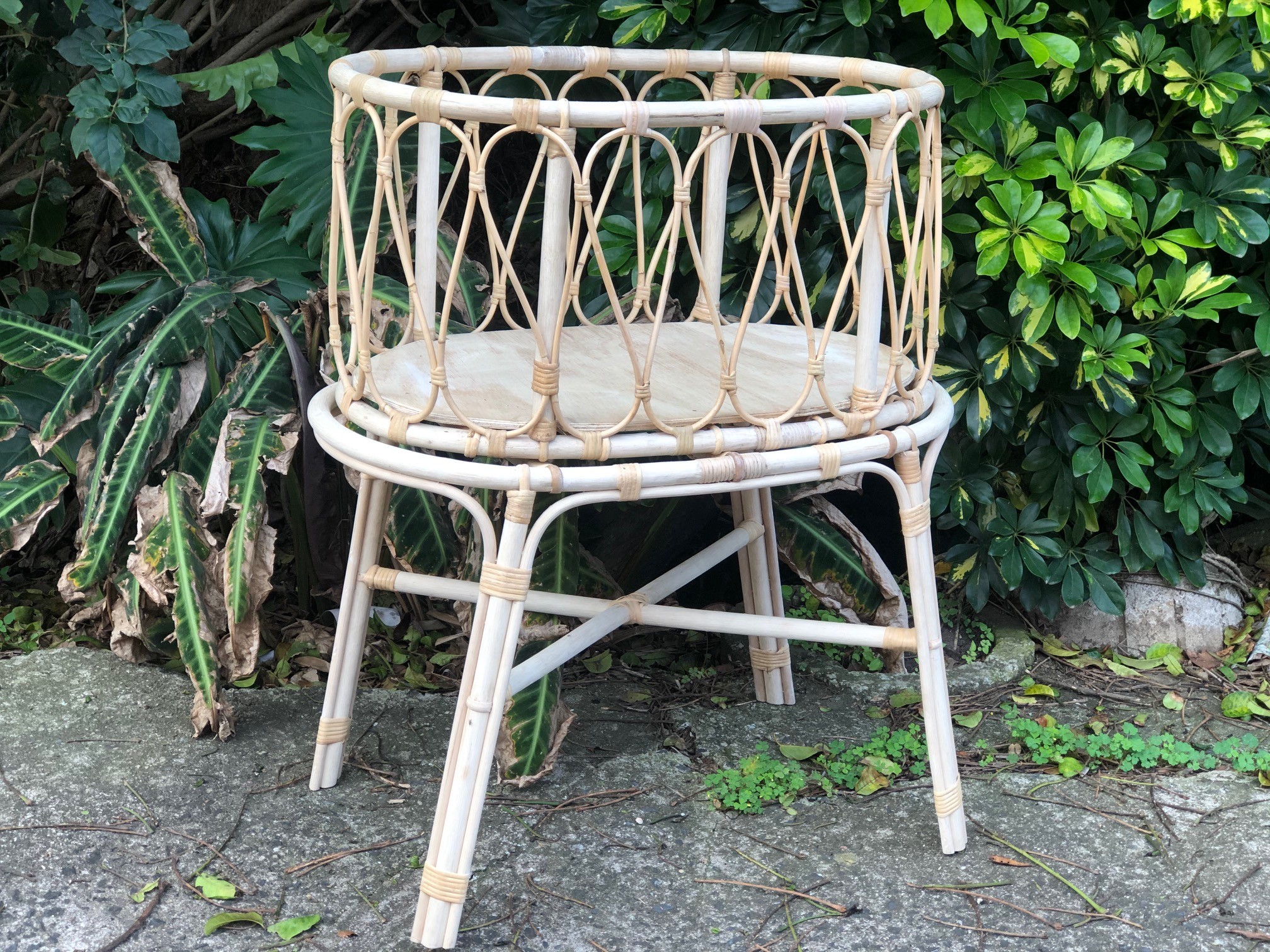 Baby Crib, Stand and Utility Basket – Rattan HomeCraft